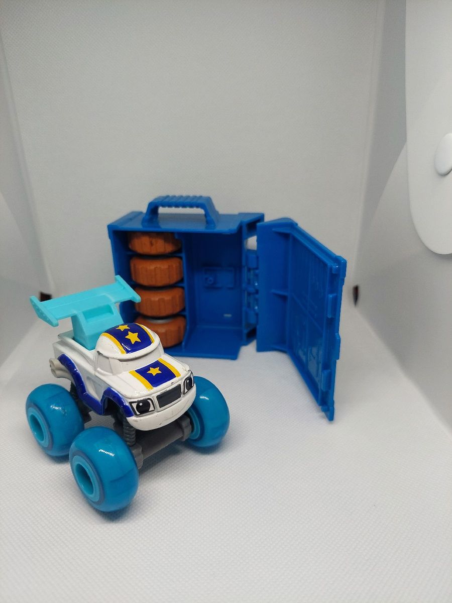 Blaze And Thé Monster Machine Diecast( Ferro). Esmagador É em Plástico ...