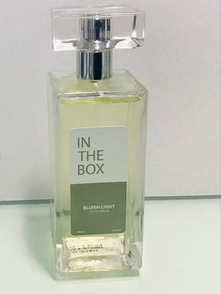 Bluish Light In The Box (light Blue Intense ) - Desapego | Perfume ...