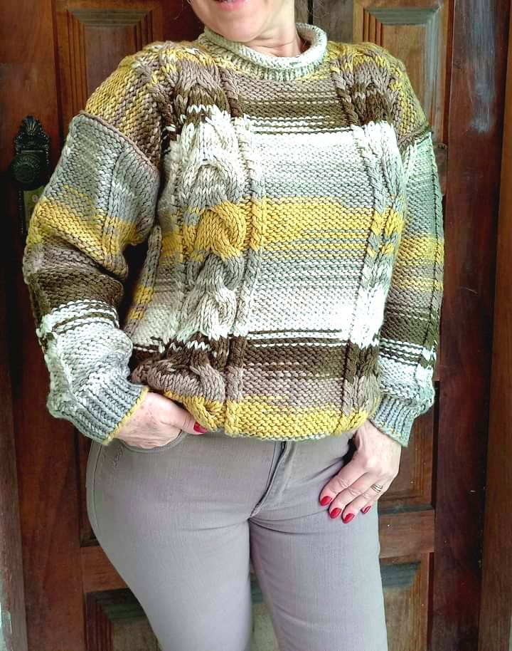 Blusa em Lã Mesclada de Tricô Feito À Mão | Blusa Feminina Feito A Mao ...