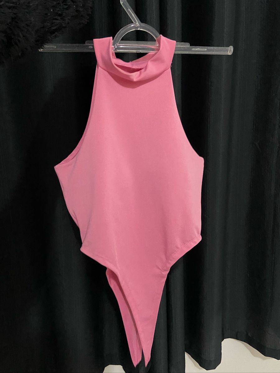 Body Cavado Asa Delta Gola Alta - Rosa | Blusa Feminina Usado 75331687 ...