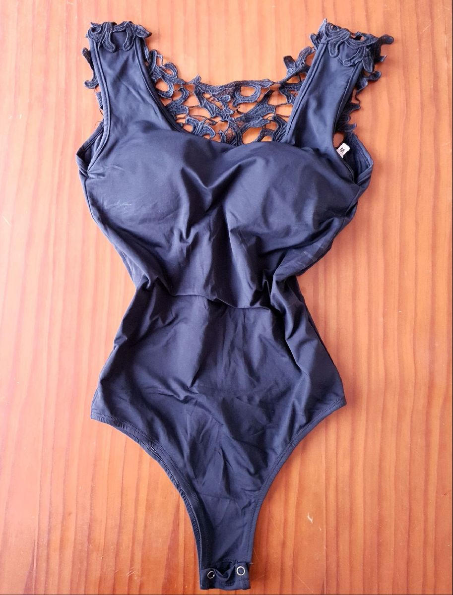 Body Costas Rendada - com Bojo | Blusa Feminina Lara Costa Nunca Usado ...