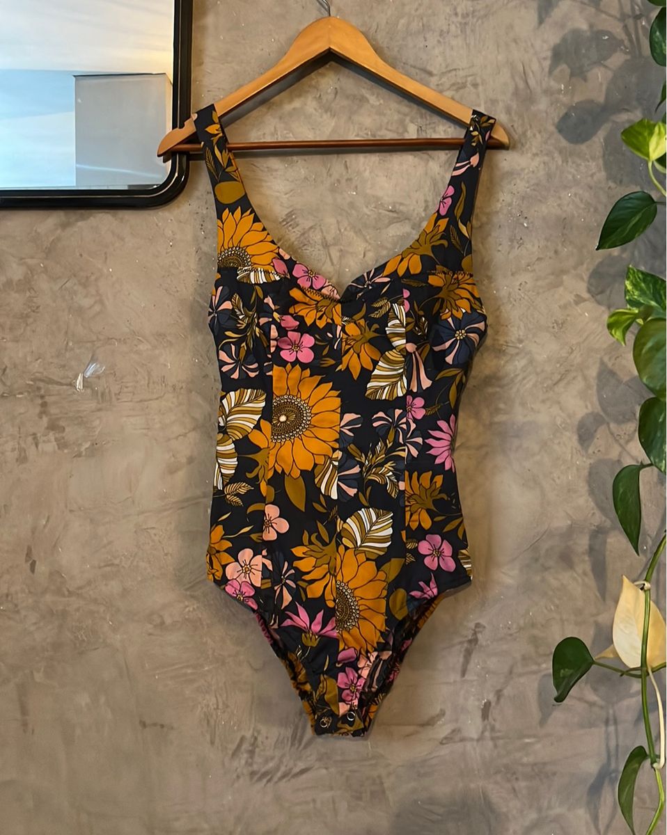 Body Farm Preto Estampado Girassóis e Flores Algodão com Elastano ...