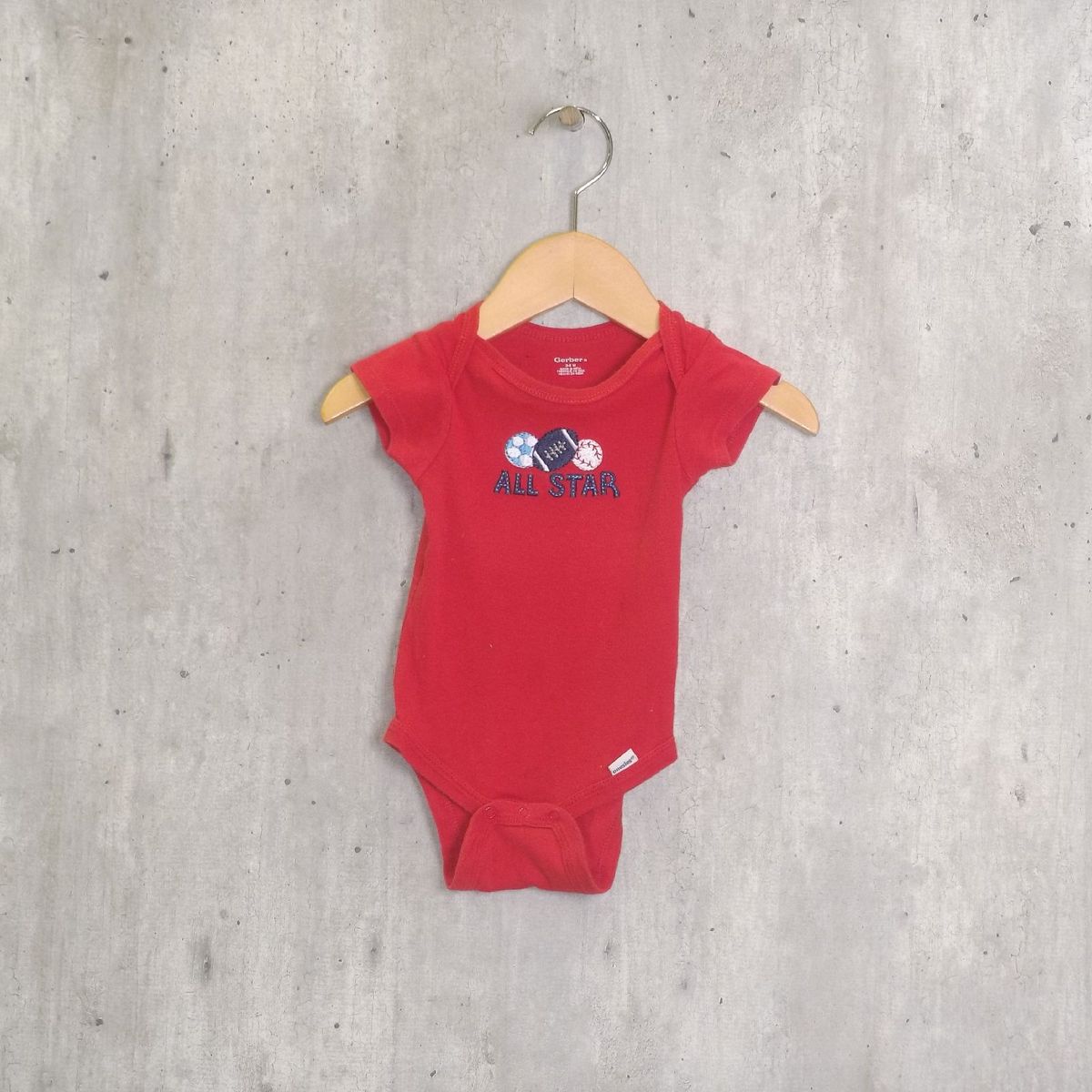 Body Vermelho Estampado Gerber | Roupa Infantil para Bebê Gerber Usado ...