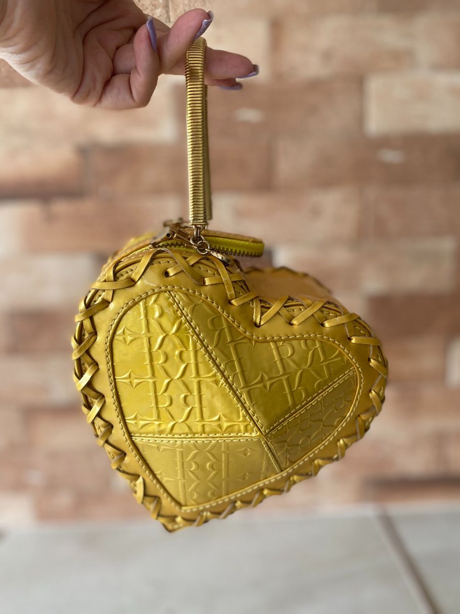 Bolsa Amarela em Formato de Coração e em Couro - Rl | Bolsa de mão ...