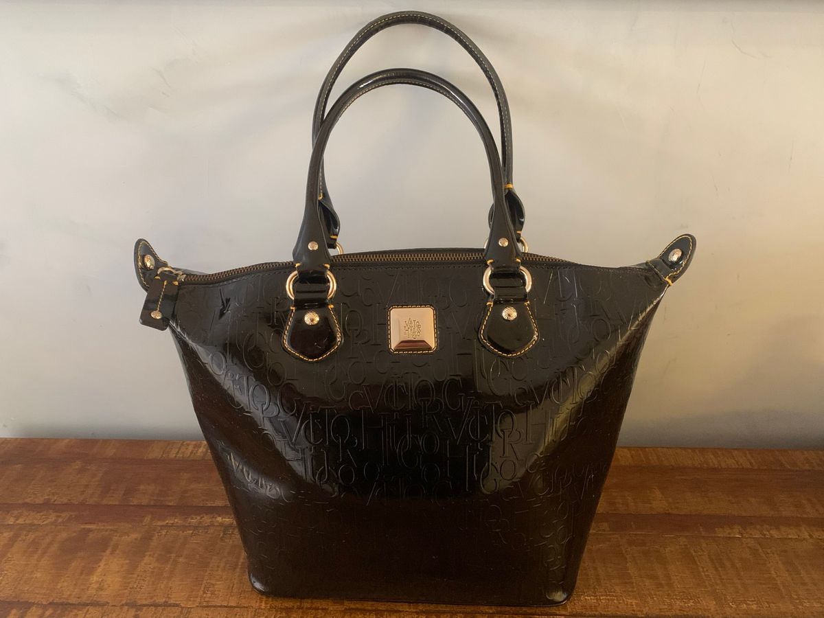 Bolsa de Couro Preta da Victor Hugo - Peça Original | Clutch Feminina ...