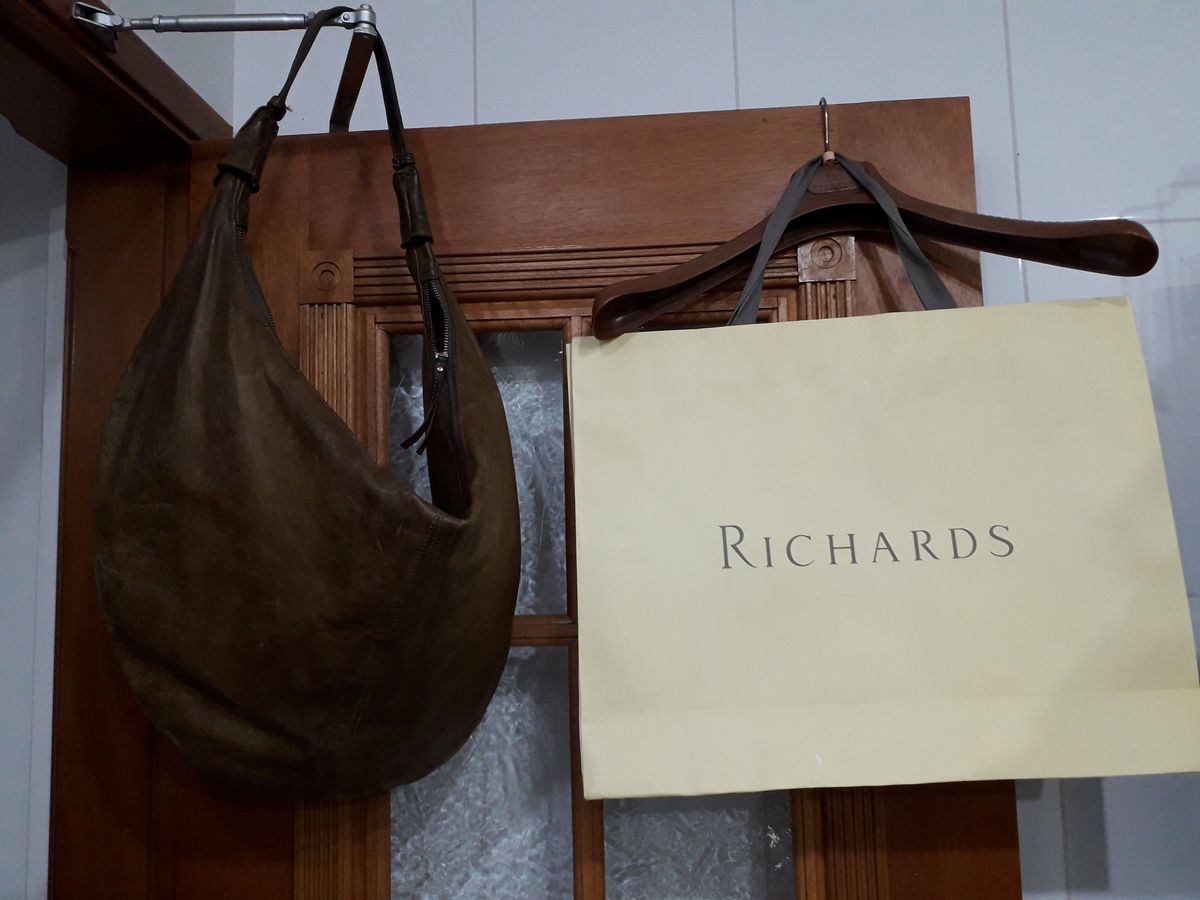 Bolsa Selaria Richards | Bolsa de Ombro Feminina Richards Usado 86672814 | enjoei