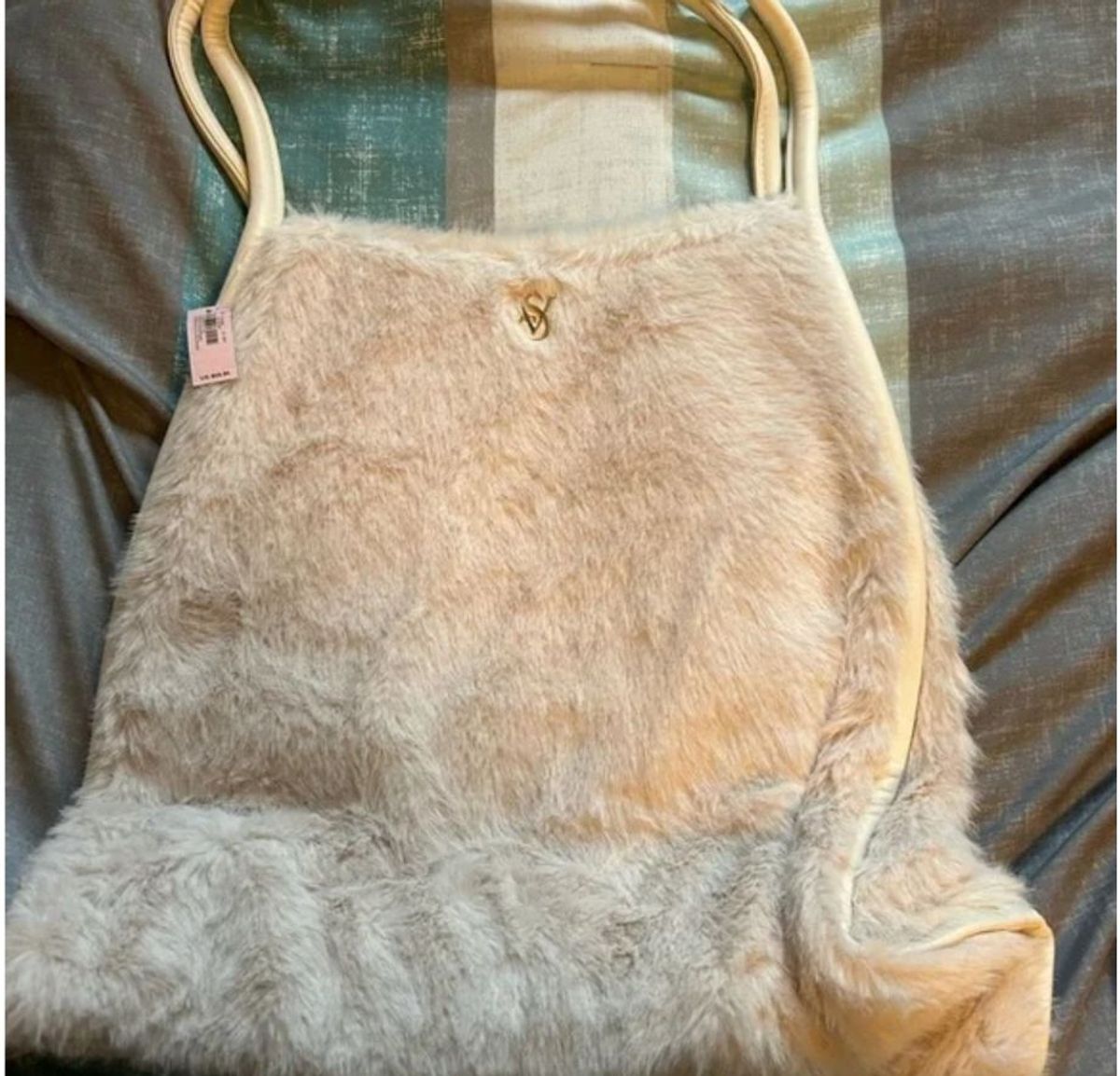 Bolsa Tote de Pele Sintética Creme da Victoria's Secret | Clutch ...