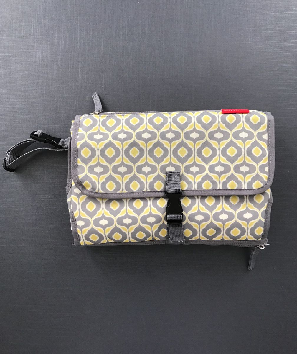 Bolsa Trocador Skip Hop Nova - Estilo Clutch para Segurar Ou Pendurar ...