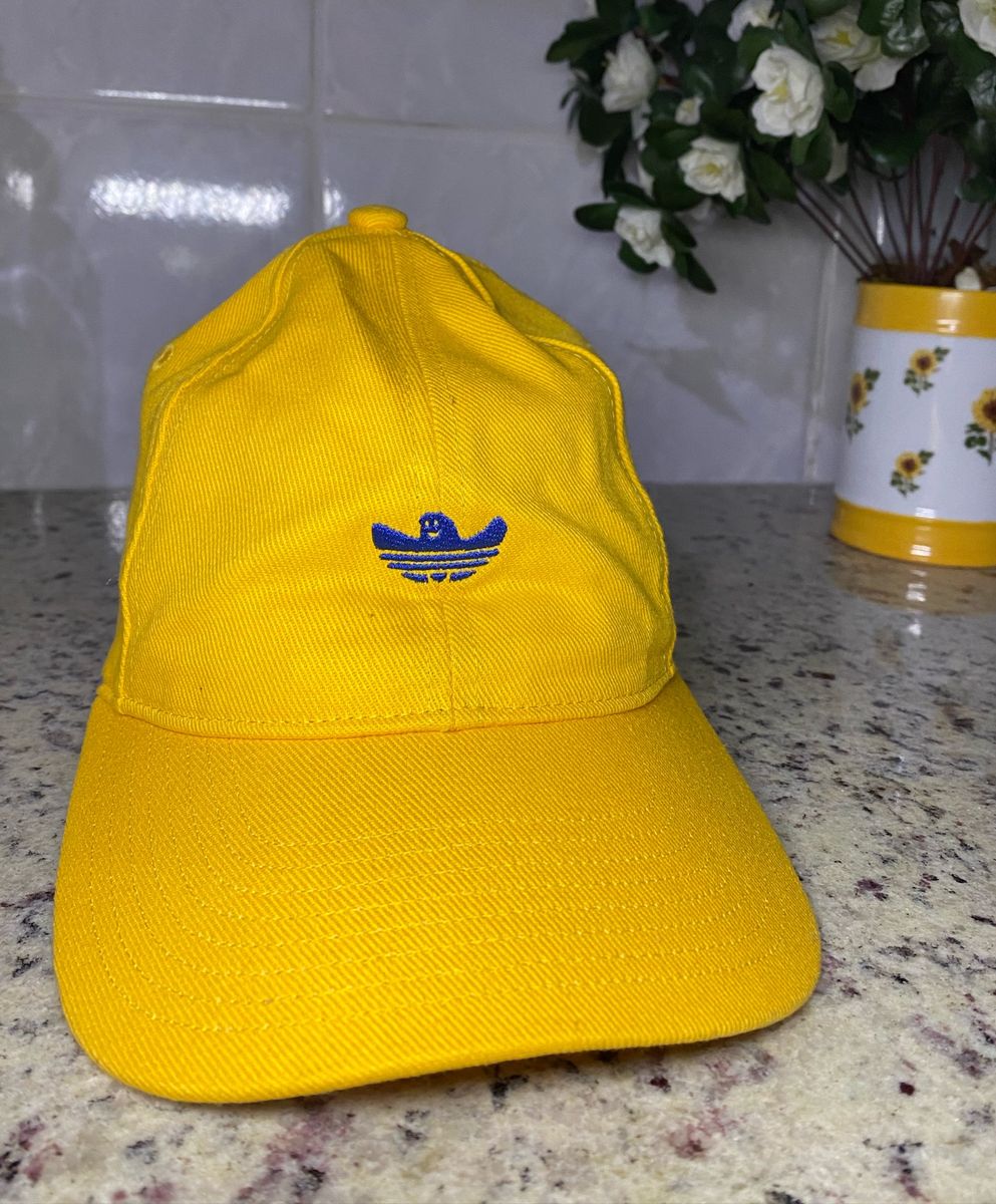 Boné Amarelo Aba Reta Adidas 73252027 | enjoei