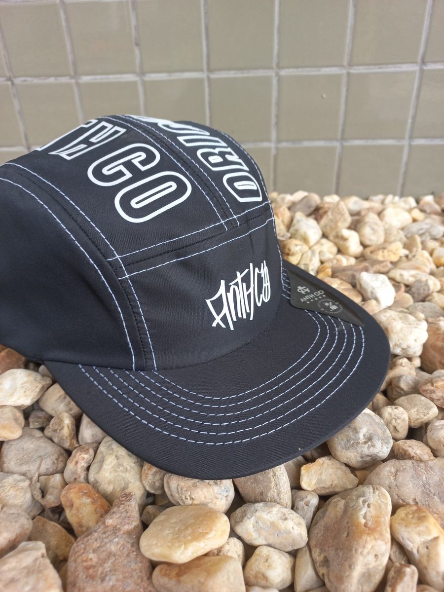 Boné Anth Co 5 Panel Linhas Contraste Logo Pixo Grafitte Preto Branco ...