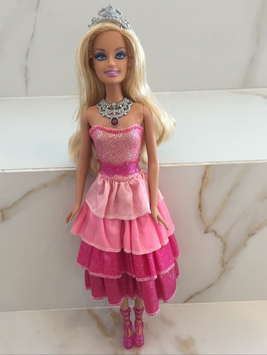 Bone Barbie Princesa Moderna com Luzes | Brinquedo Barbie Usado ...