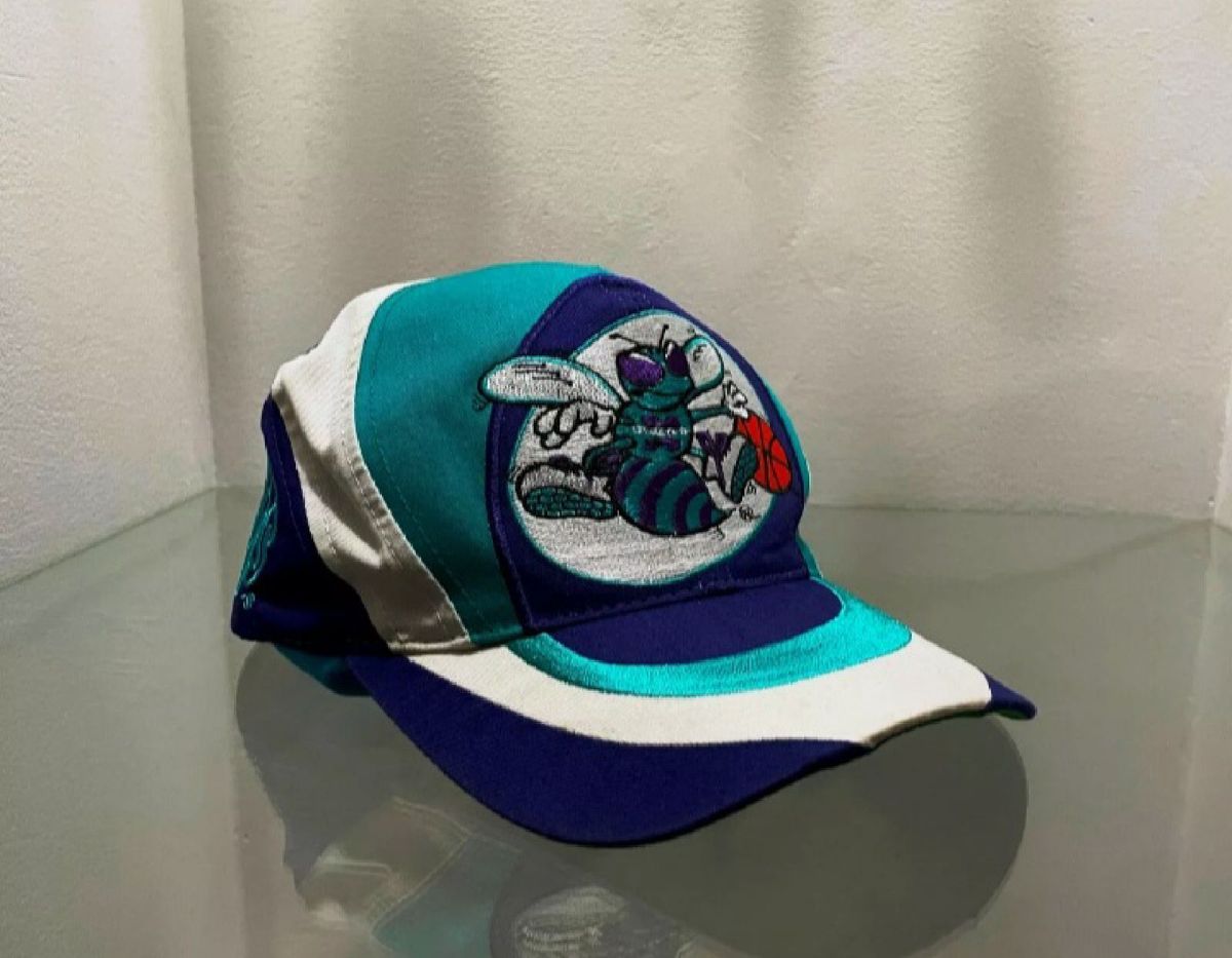 Boné Charlotte Hornets Vintage Raridade Modelo Especial 76482027 | enjoei