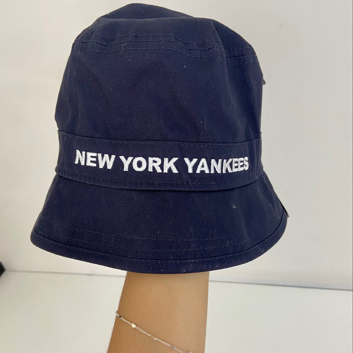 Bone New Era Bucket Core Script (original) 84340090 | enjoei