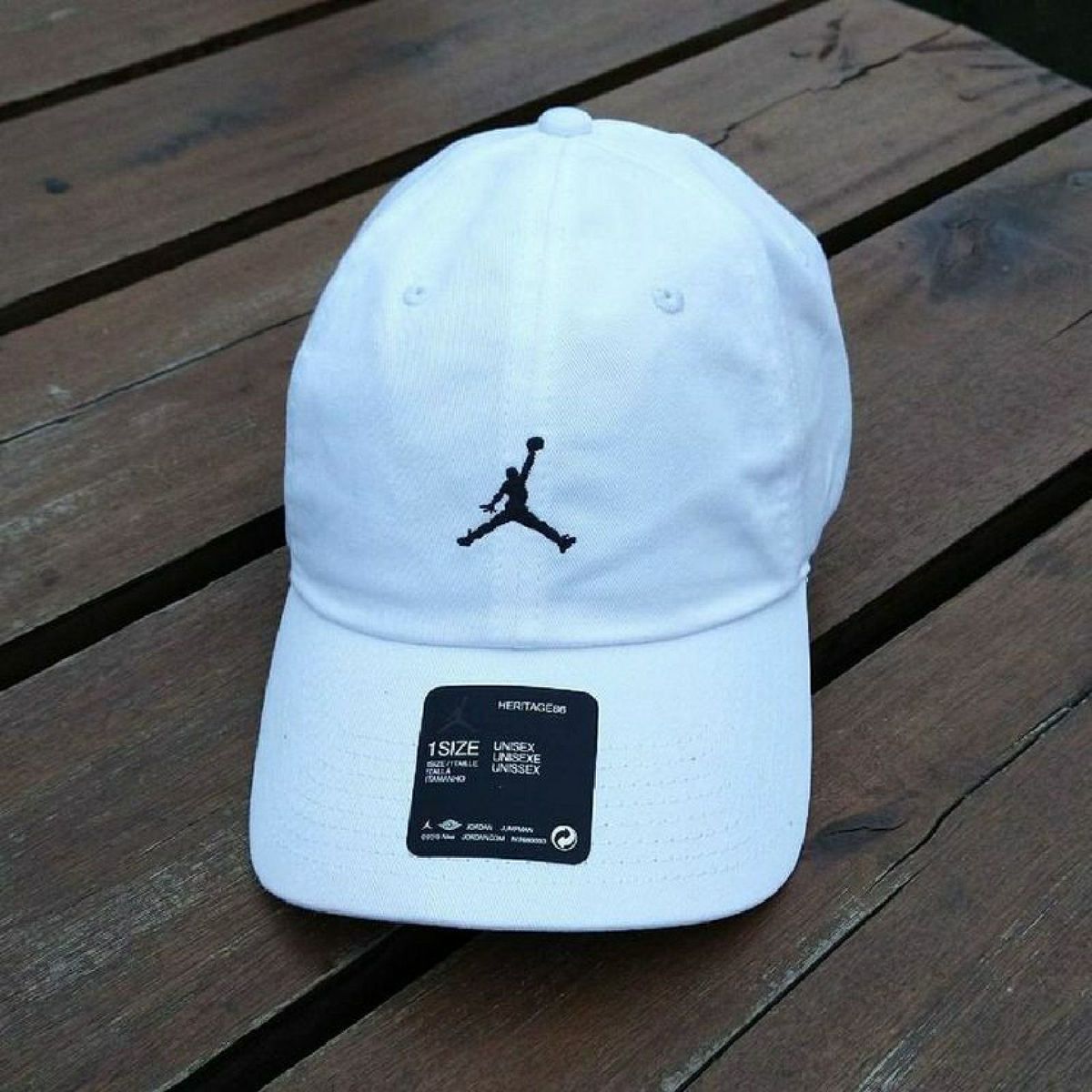 Boné Nike Air Jordan Jumpman Logo Bordado Branco Preto Aba Curva ...