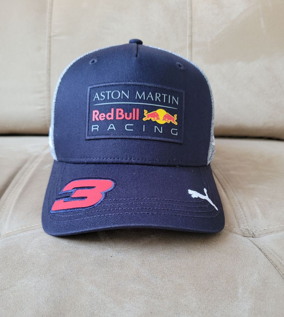 Bone Red Bull 64497089 | enjoei