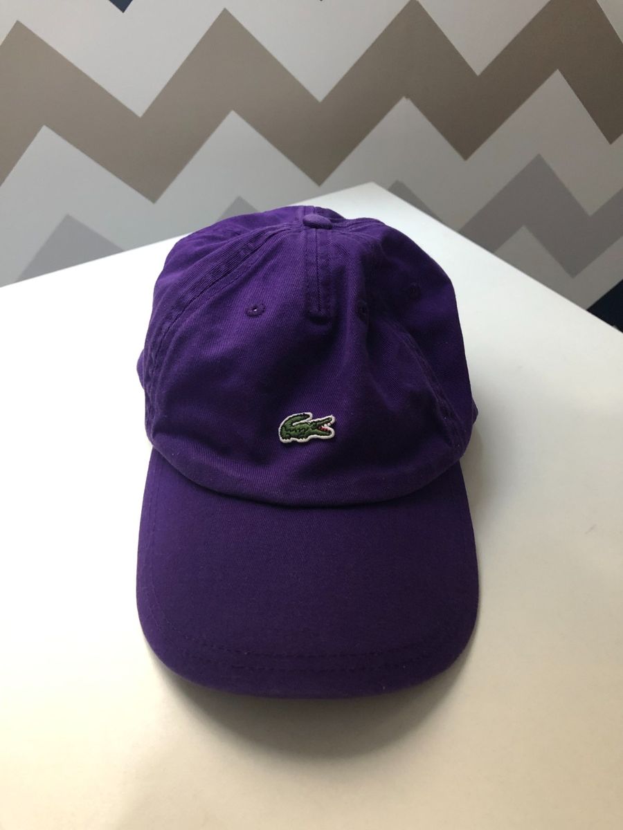 Boné Roxo Lacoste Original 81617318 | enjoei