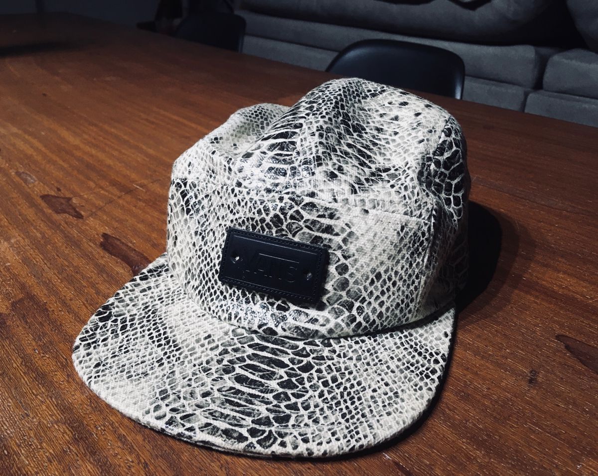 Boné Vans 5 Panel Snake 71697310 | enjoei