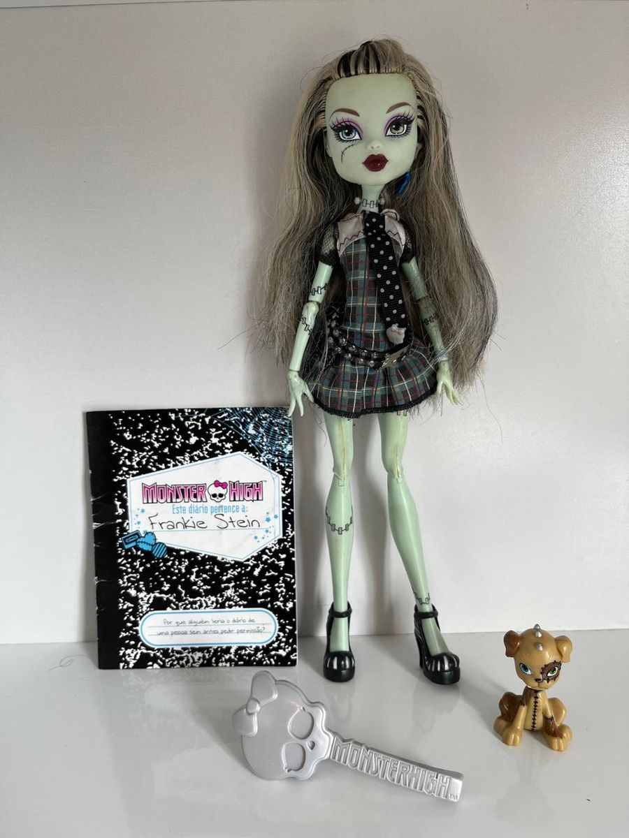 Boneca Frankie Stein G1 (monster High) (2010) | Brinquedo Mattel Usado 115971799 | enjoei