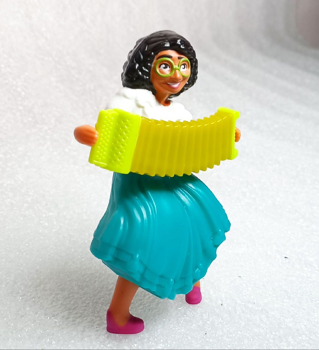 Boneca Mirabel Disney - Filme Encanto Coleção Mc Donald's Tamanho: 10cm ...