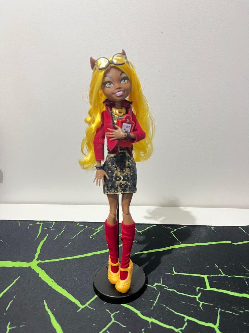 Boneca Monster High Clawdia Wolf | Brinquedo Mattel Usado 117010959 ...