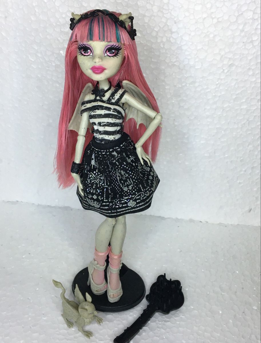 Boneca Monster High Rochelle Goyle - Básica. | Brinquedo Mattel Usado 76059254 | enjoei
