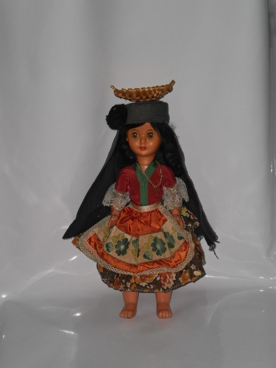 Boneca Típica Portuguesa - Souvenir - Nazaré | Móvel de Antiquário ...