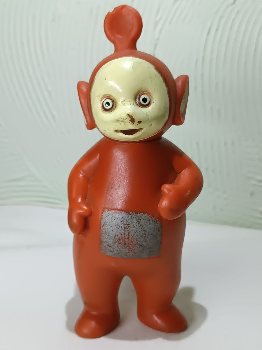 Boneco Antigo Teletubbie Vermelho a Pó de 15cm Colecionável Ver ...