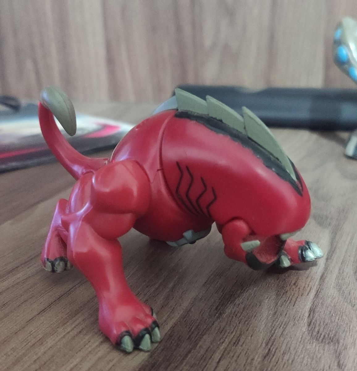 Boneco Besta Supremo Ben 10 | Brinquedo para Bebês Candide Usado ...