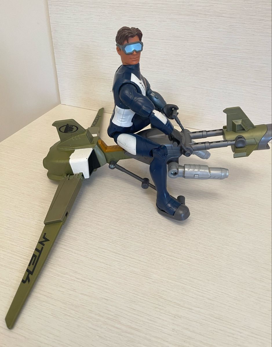 Boneco Maxx Steel Nave Turbo Jato | Brinquedo Mattel Usado 78203451 ...