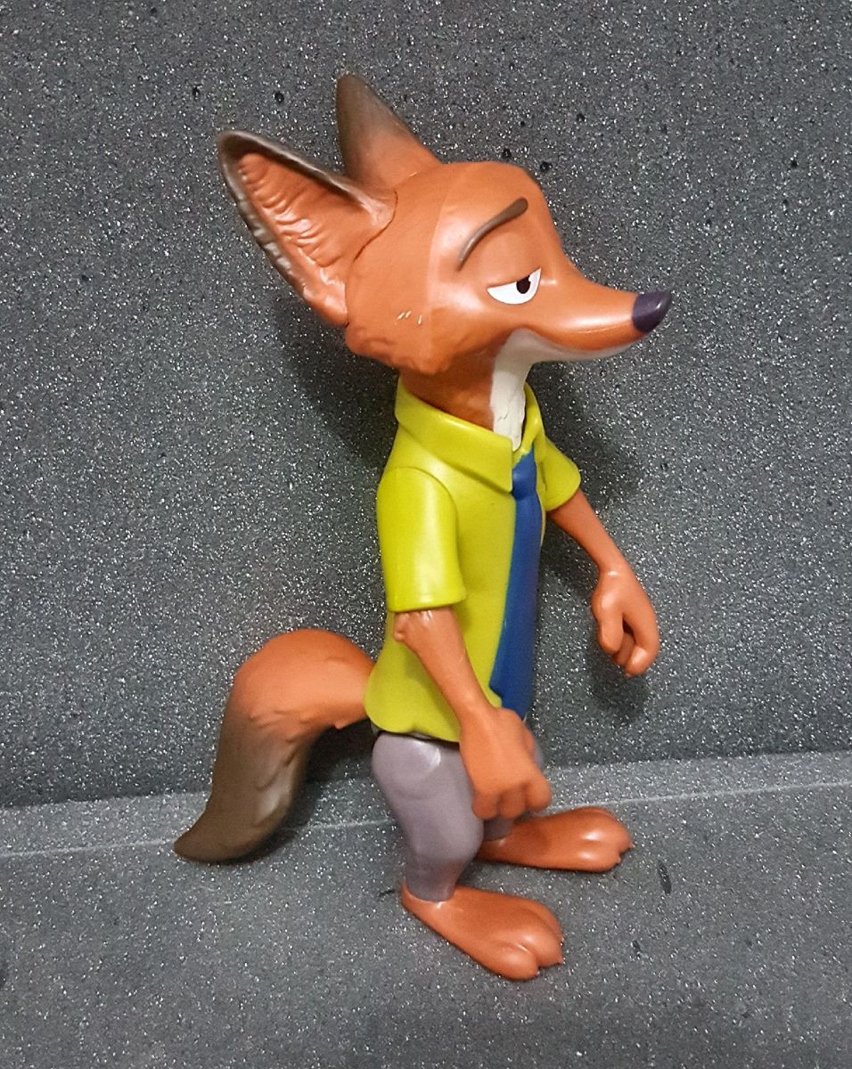 Boneco Nick Raposa de Zootopia | Brinquedo Disney Usado 33270624 | enjoei