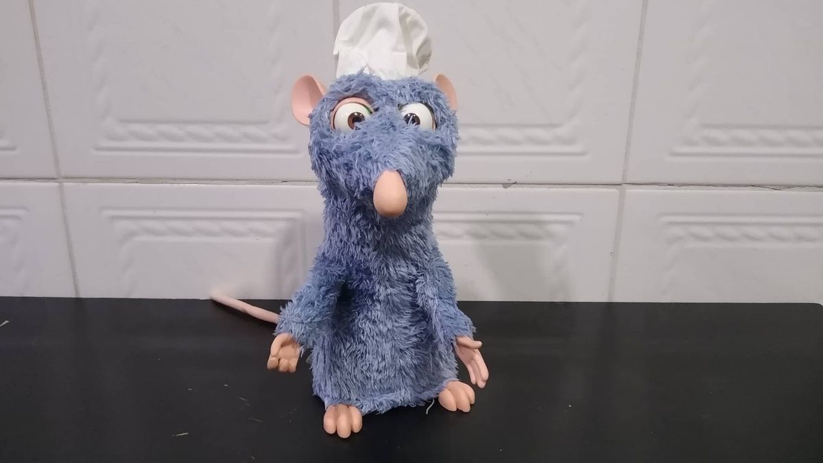 Boneco Ratatouille Original 30 Cm Disney ( Valor 149 Reais) | Brinquedo ...
