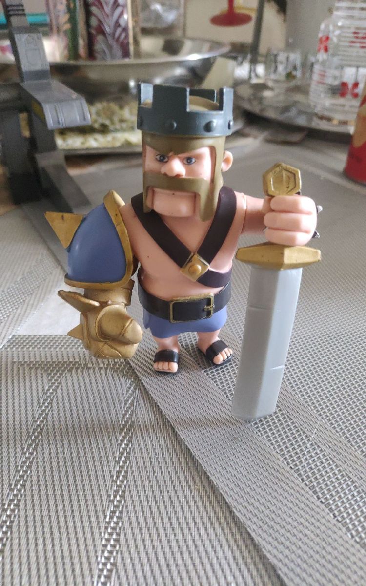 Boneco Rei Barbaro 12 Cm Clash Of Clans Clash Royale Action Figure Toy ...