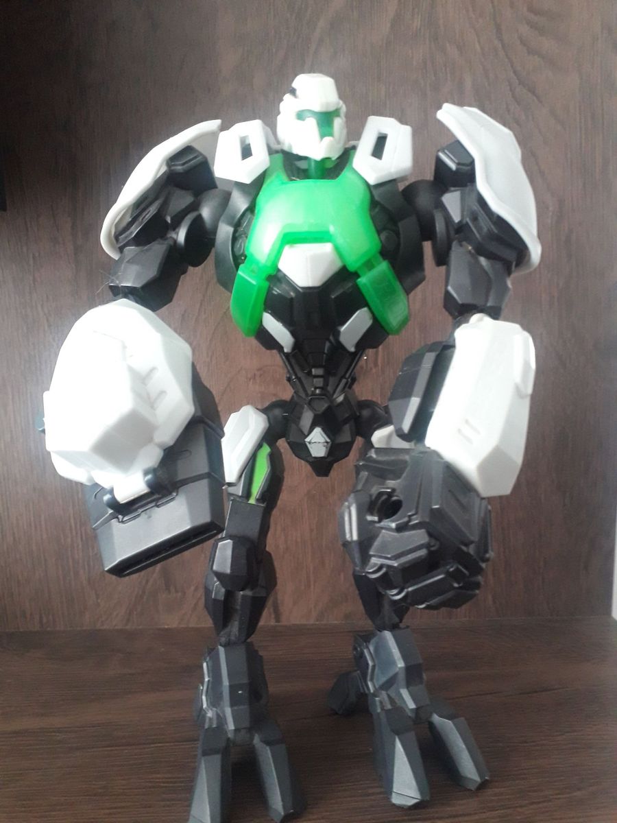 Boneco Robô Max Steel | Brinquedo Usado 42415218 | enjoei