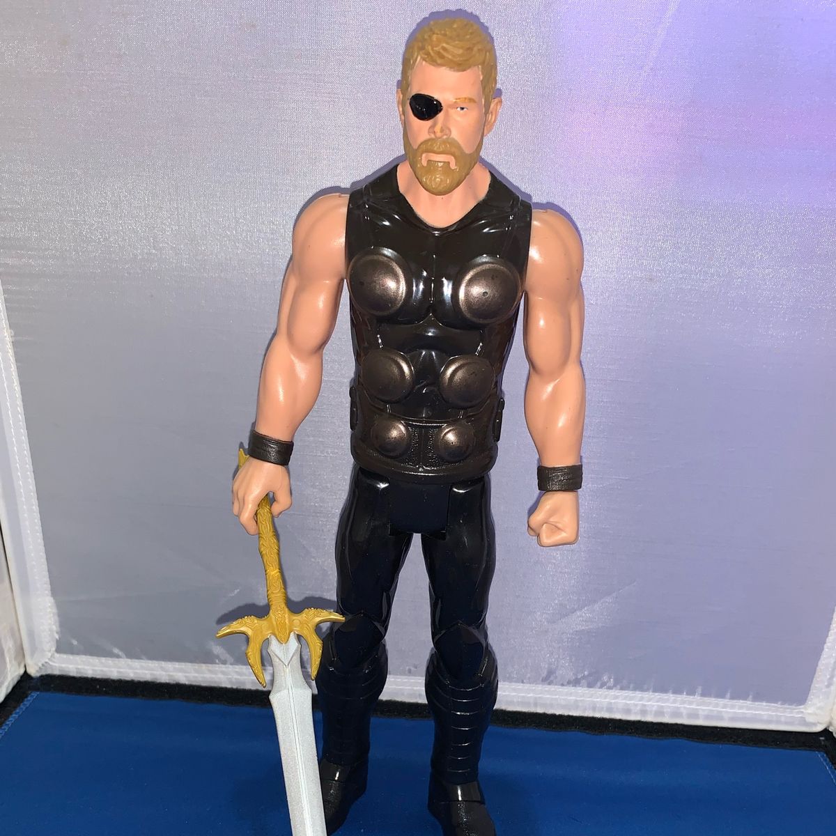 Boneco Thor Hagnarog com Espada - Impecável | Item Info & Eletro Marvel ...