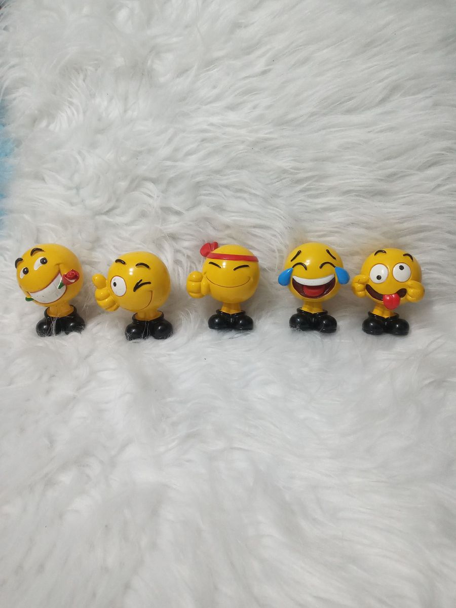 Bonecos Enfeite de Carro Emoji 5 Bonecos Medindo 7cm | Item Infantil Enfeite De Carro Emoji ...