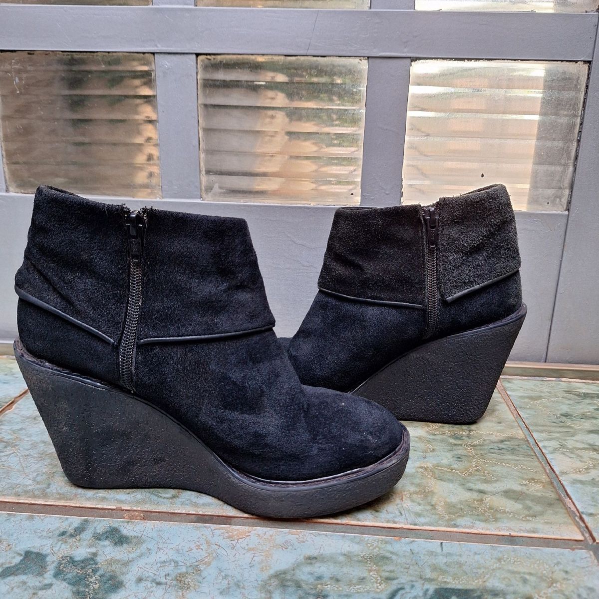 Bota Cano Curto em Camurça Y2k | Bota Feminina Lucerna Usado 141563400 ...