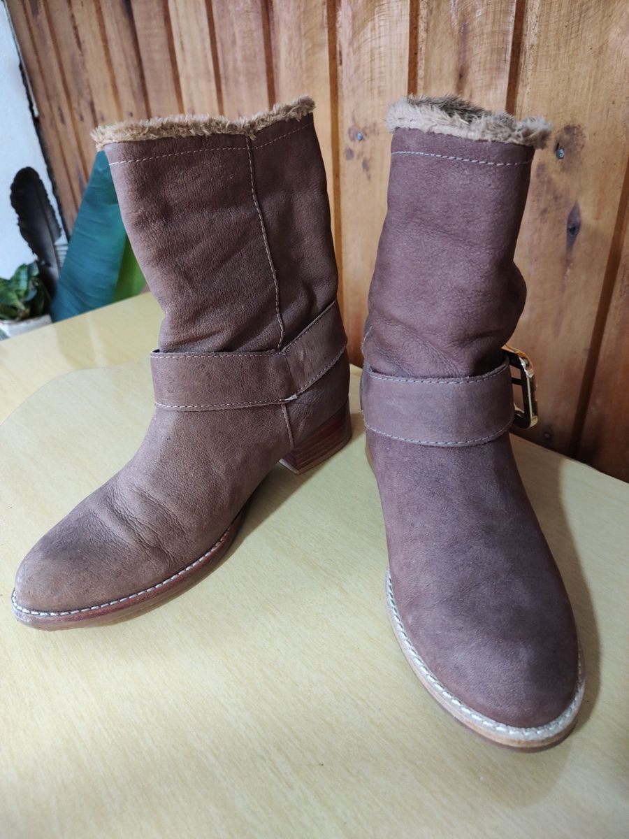 Bota Cano Curto Marrom Peluciada Feminina - Tam 35 | Bota Feminina Usado 86907648 | enjoei