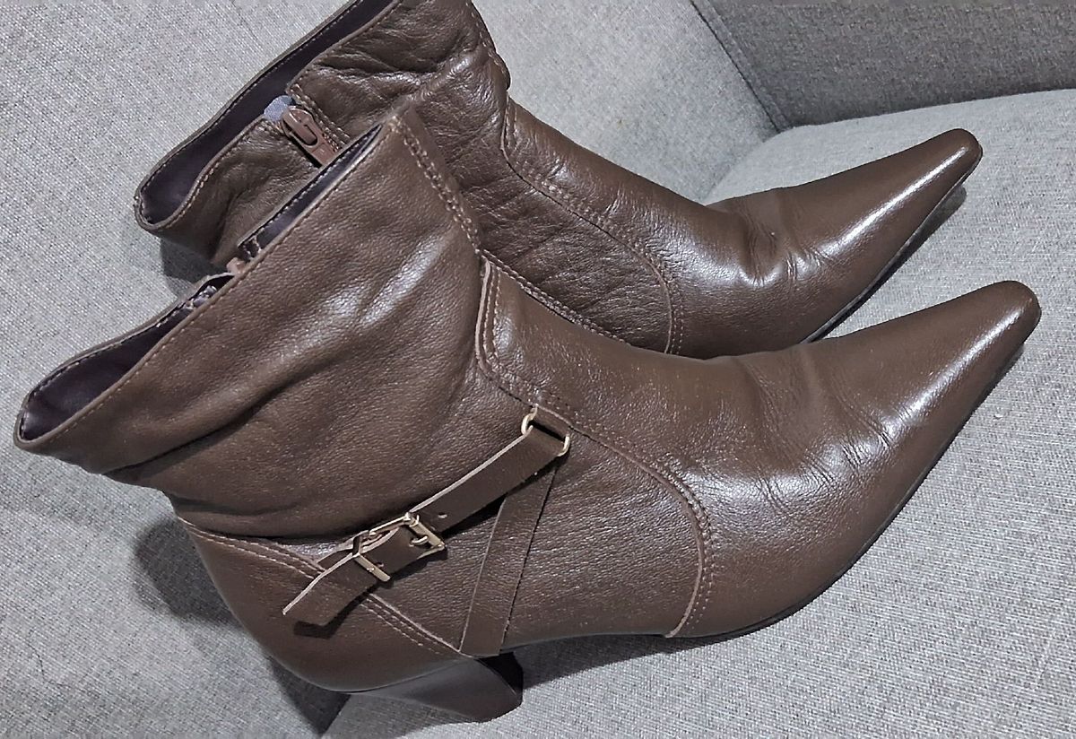 Bota Cano Curto Salto 6cm Zeket | Bota Feminina Zeket Usado 86446119 ...