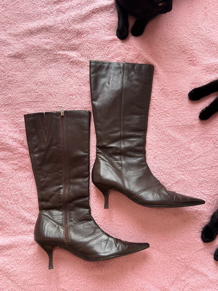 Bota Cano Longo Couro Legitimo Bico Fino | Bota Feminina Zeket Usado ...