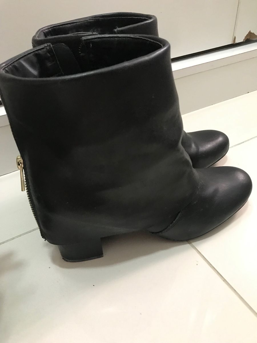 Bota com Efeito Barra de Calça | Bota Feminina Usado 85869272 | enjoei