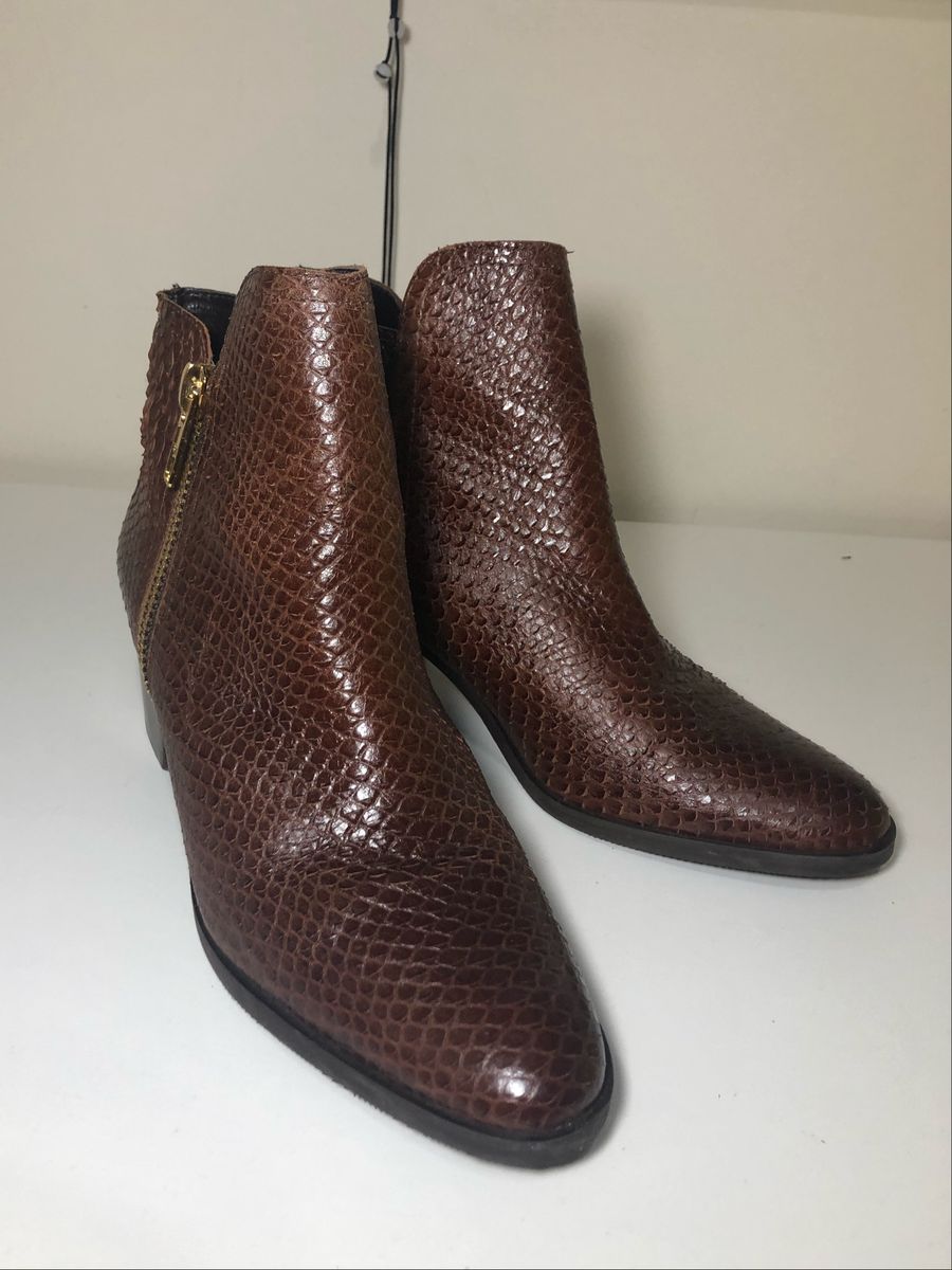 Bota Corello em Couro Phyton Marrom | Bota Feminina Corello Usado ...