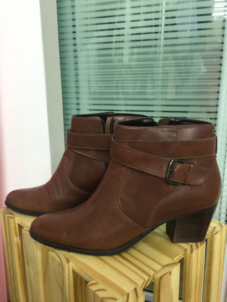 Bota Couro Corello | Bota Feminina Corello Usado 17665491 | enjoei