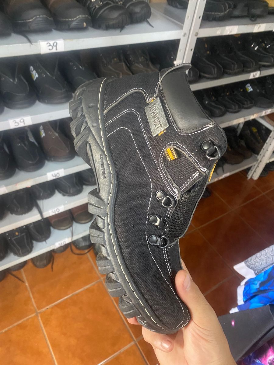 Bota Masculina em Lona com Pequenas Avarias Trabalho Passeio | Bota ...