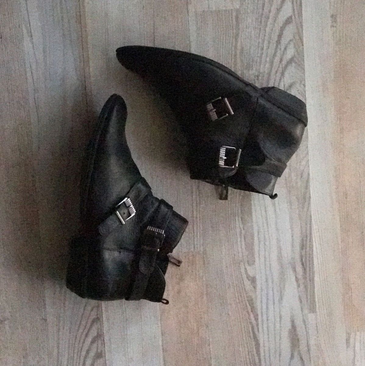 Bota Peter Pan | Bota Feminina Schutz Usado 22205207 | enjoei