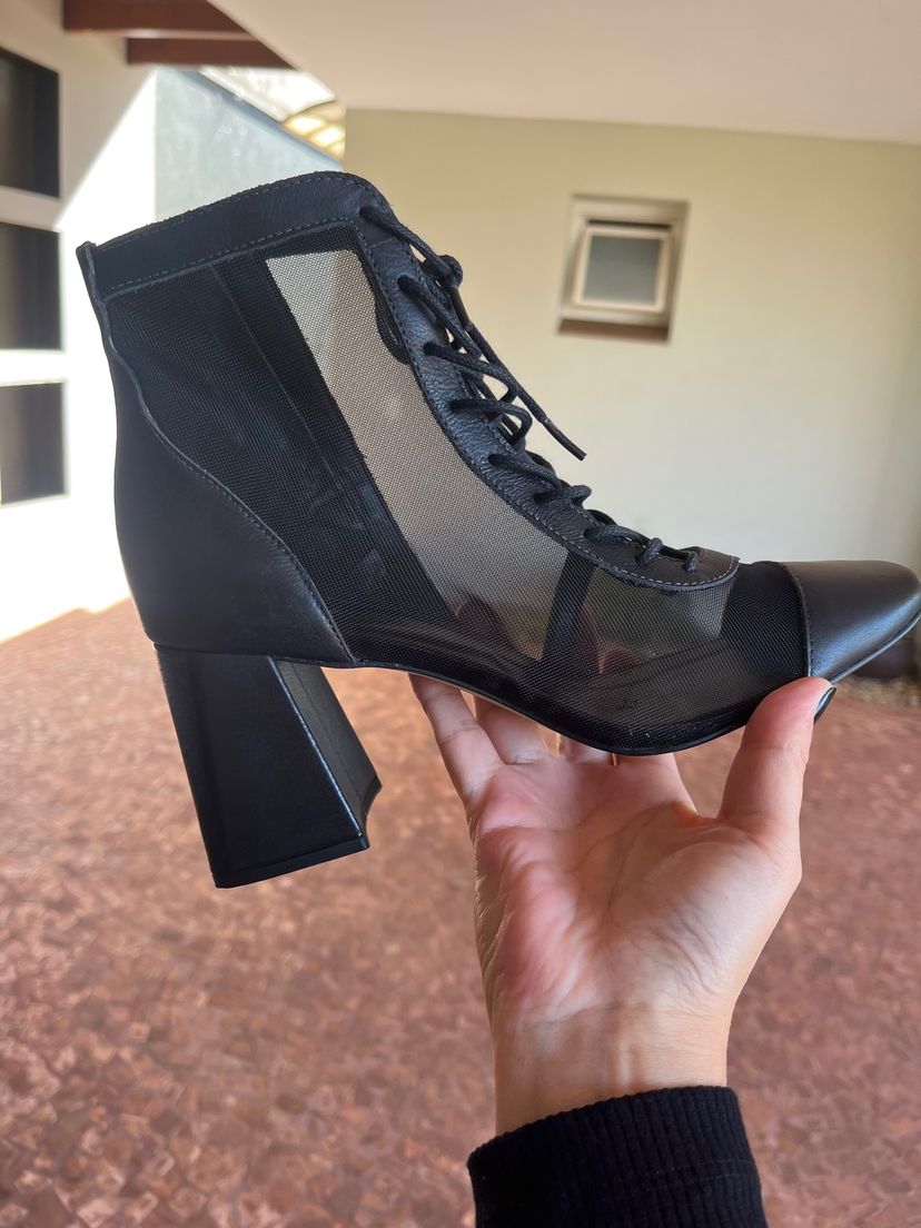 Bota Preta Andrea Sassi Fabricada Pela Ferrucci | Bota Feminina ...