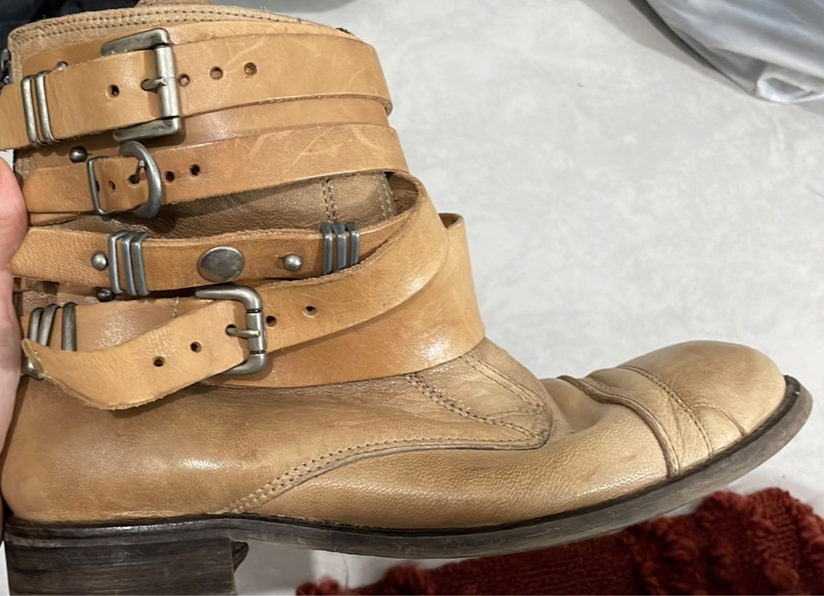 Botas Santa Lolla | Bota Feminina Santa Lolla Usado 76060182 | enjoei