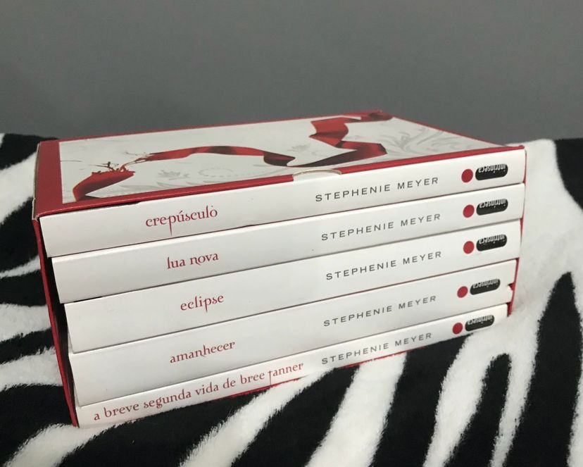 Box Branco Saga Crepúsculo | Livro Editora Intrinseca Usado 27972690 ...