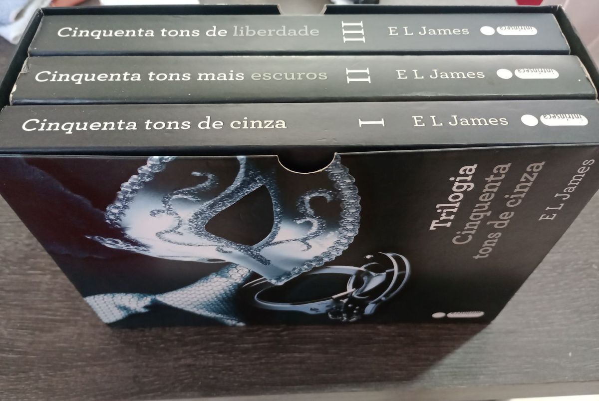 Box Trilogia Cinquenta Tons de Cinza | Livro E L James Usado 85518997 ...
