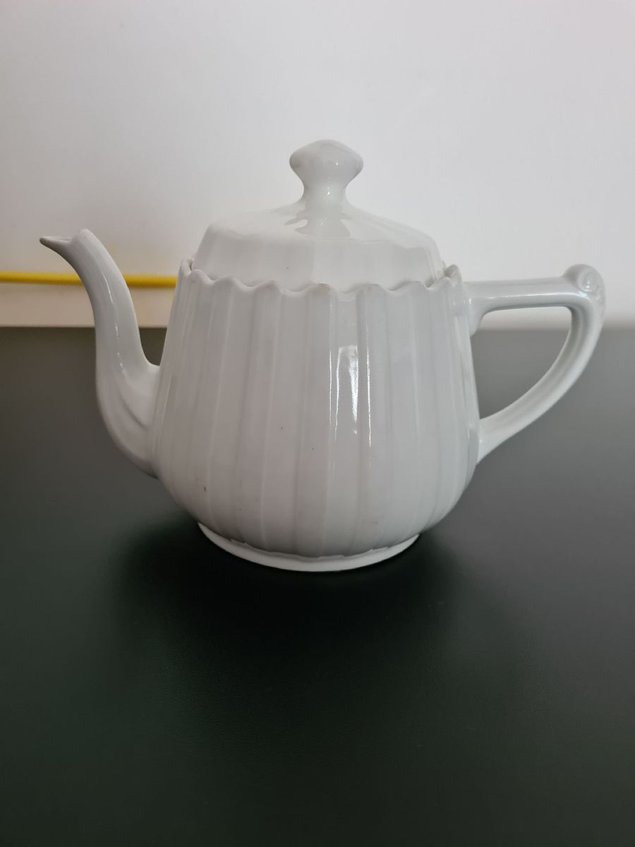 Bule Retrô Vintage para Decoração | Móvel de Antiquário Usado 64239254 ...