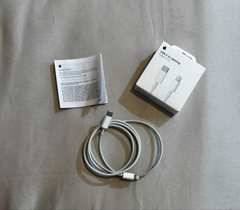 Cabo Apple Original - Usb-c / Lightning | Celular Apple Usado 111172420 | enjoei